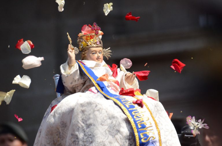 Visita Riobamba y disfruta de los Pases del Niño Rey de Reyes ...