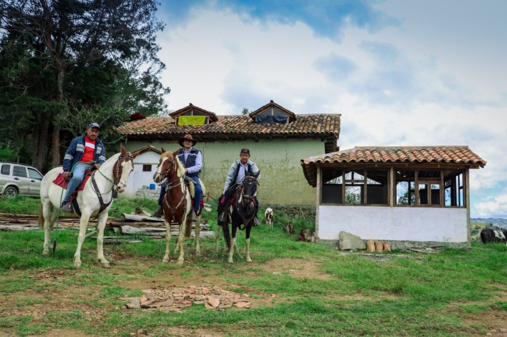 [FERIADO] Cabalgatas y granjas agroturísticas son la oferta de Azuay ...